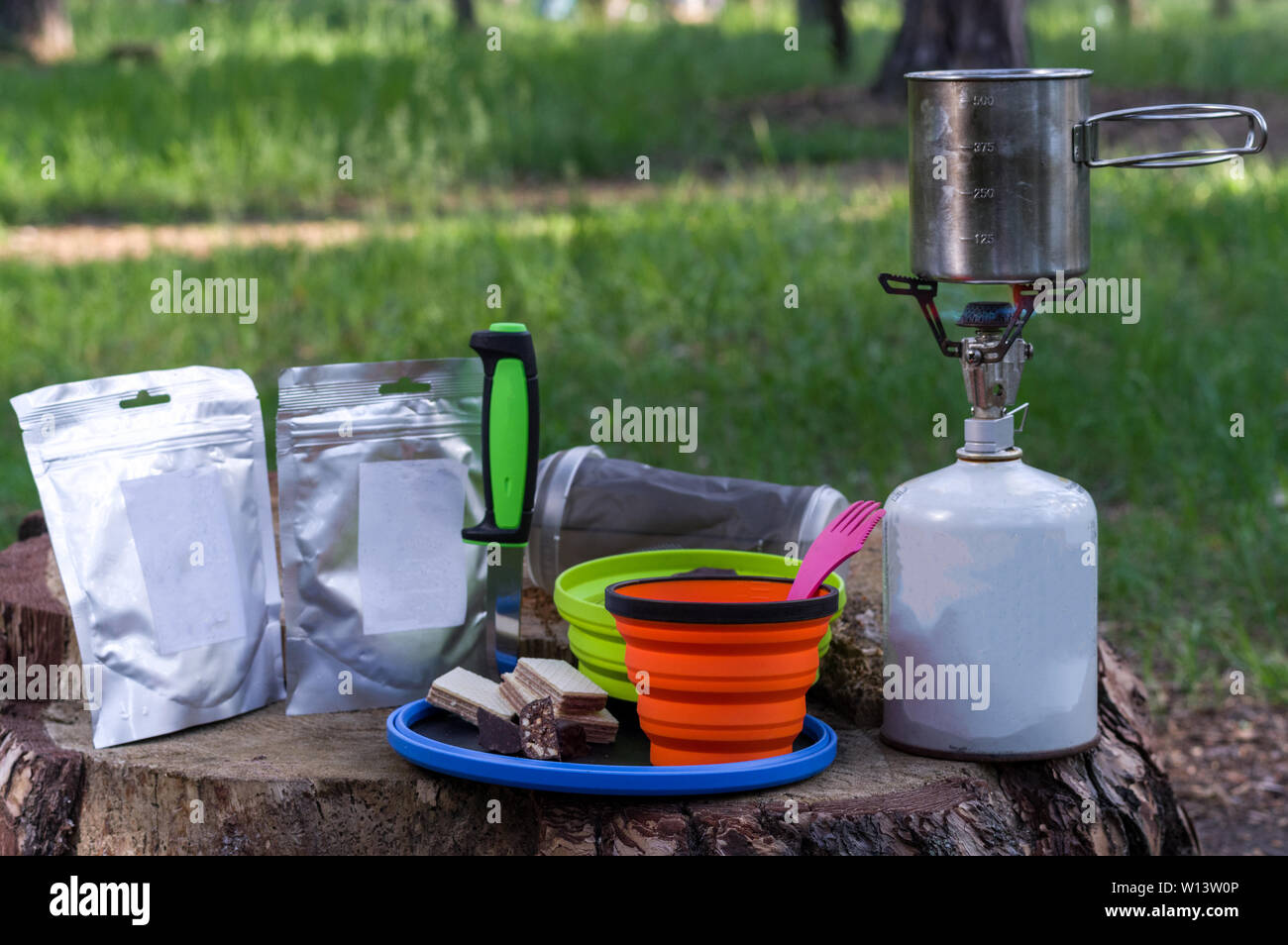 Cooking food in nature. Cooking in the park. Utensils and accessories ...