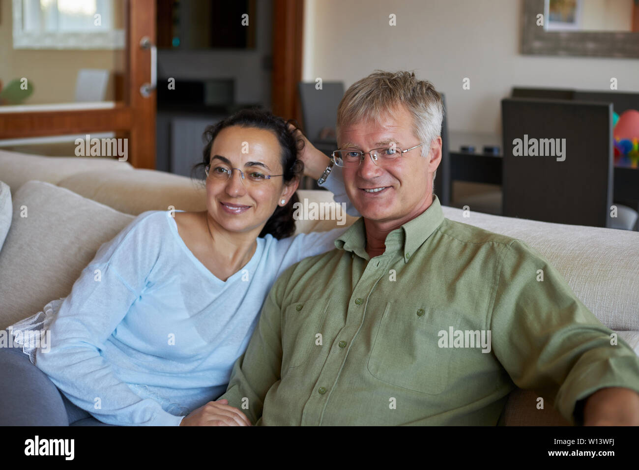 Love scene watching tv hi-res stock photography and images - Alamy