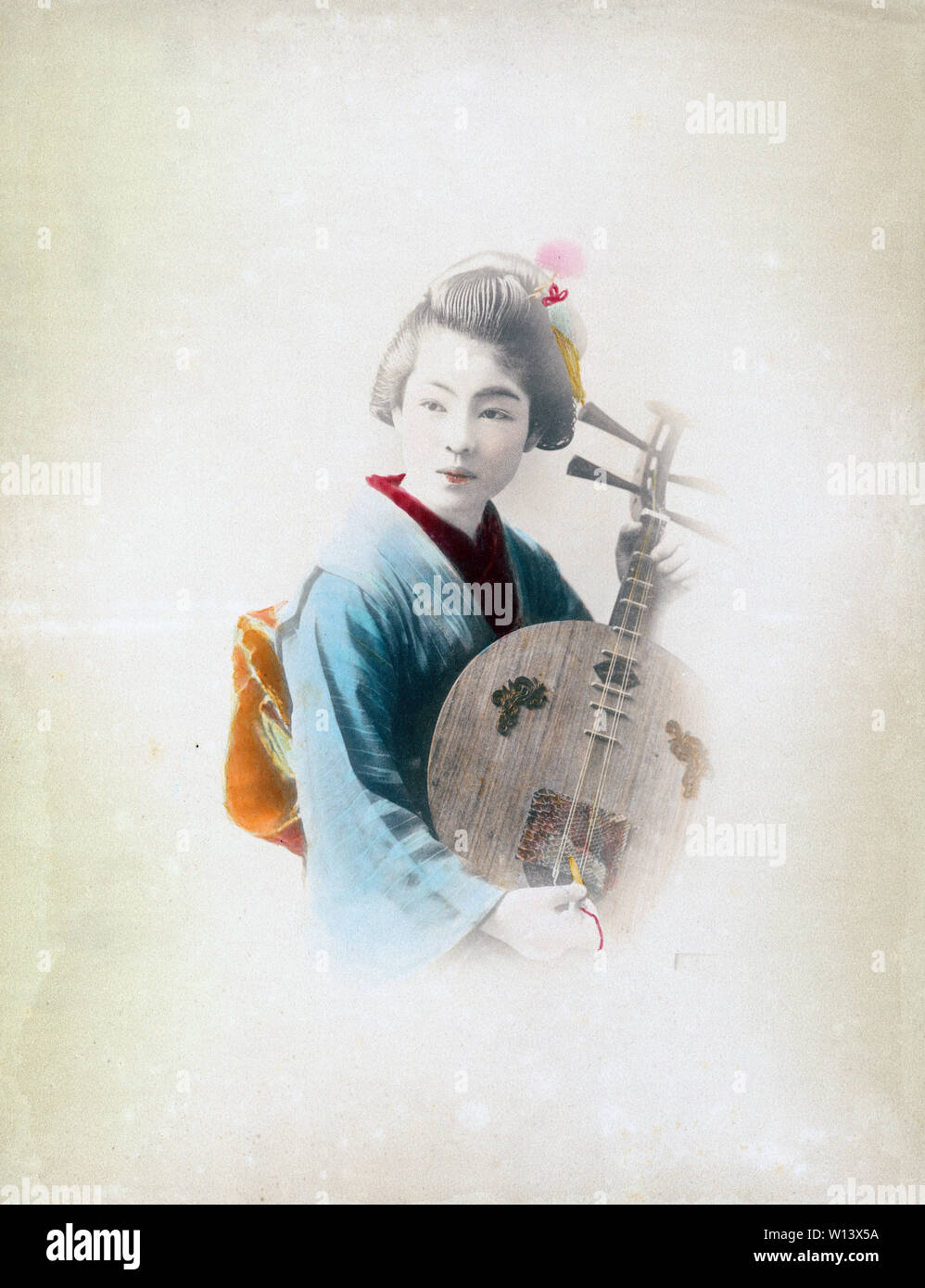 Japanese music instrument hi-res stock photography and images - Alamy