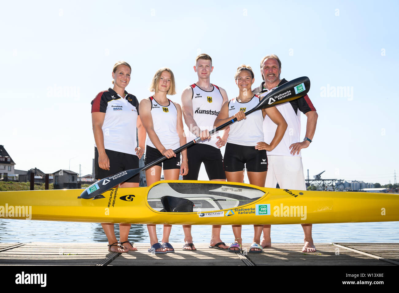 Karlsruhe, Deutschland. 27th June, 2019. Coach Maren Knebel, Gesine ...