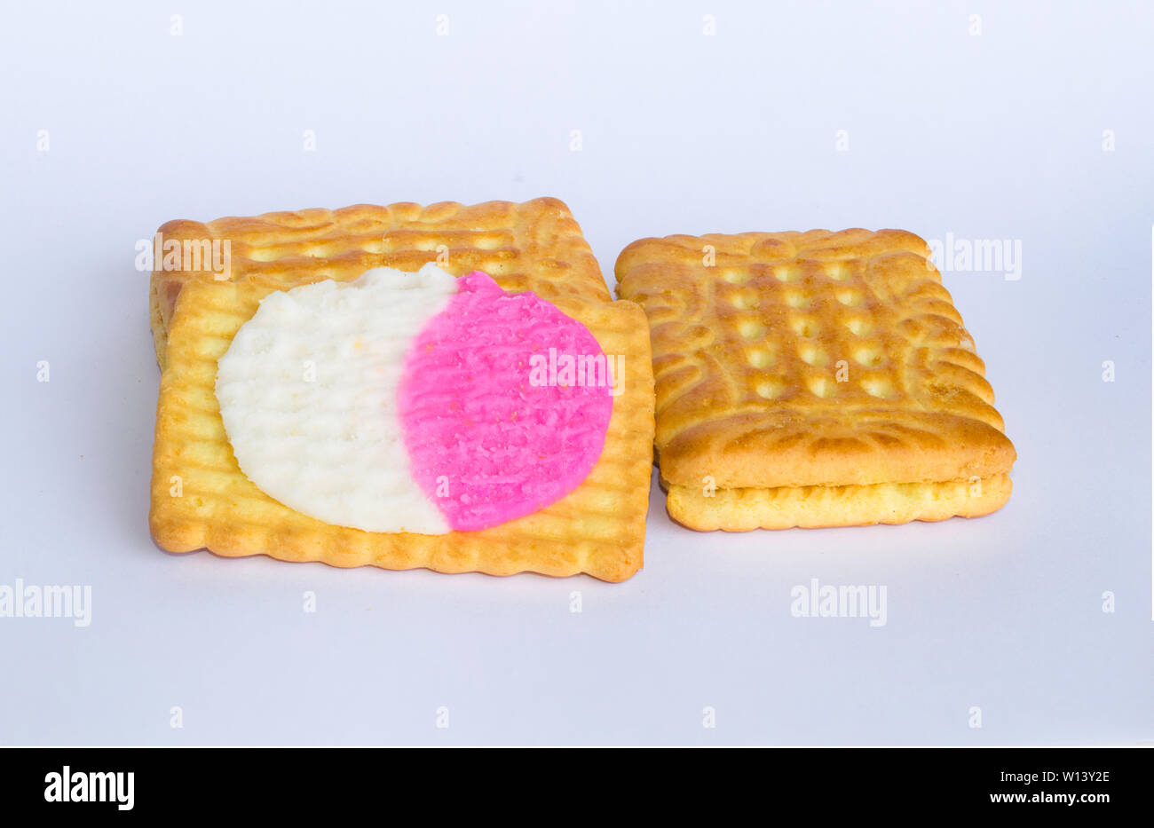 Cream crackers biscuits hi-res stock photography and images - Alamy