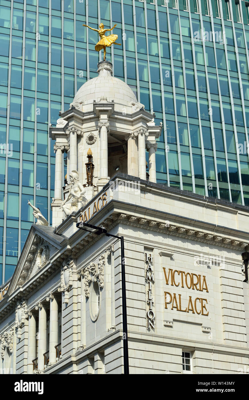 Victoria Palace Theatre, Victoria Street, Westminster, London, United Kingdom Stock Photo - Alamy