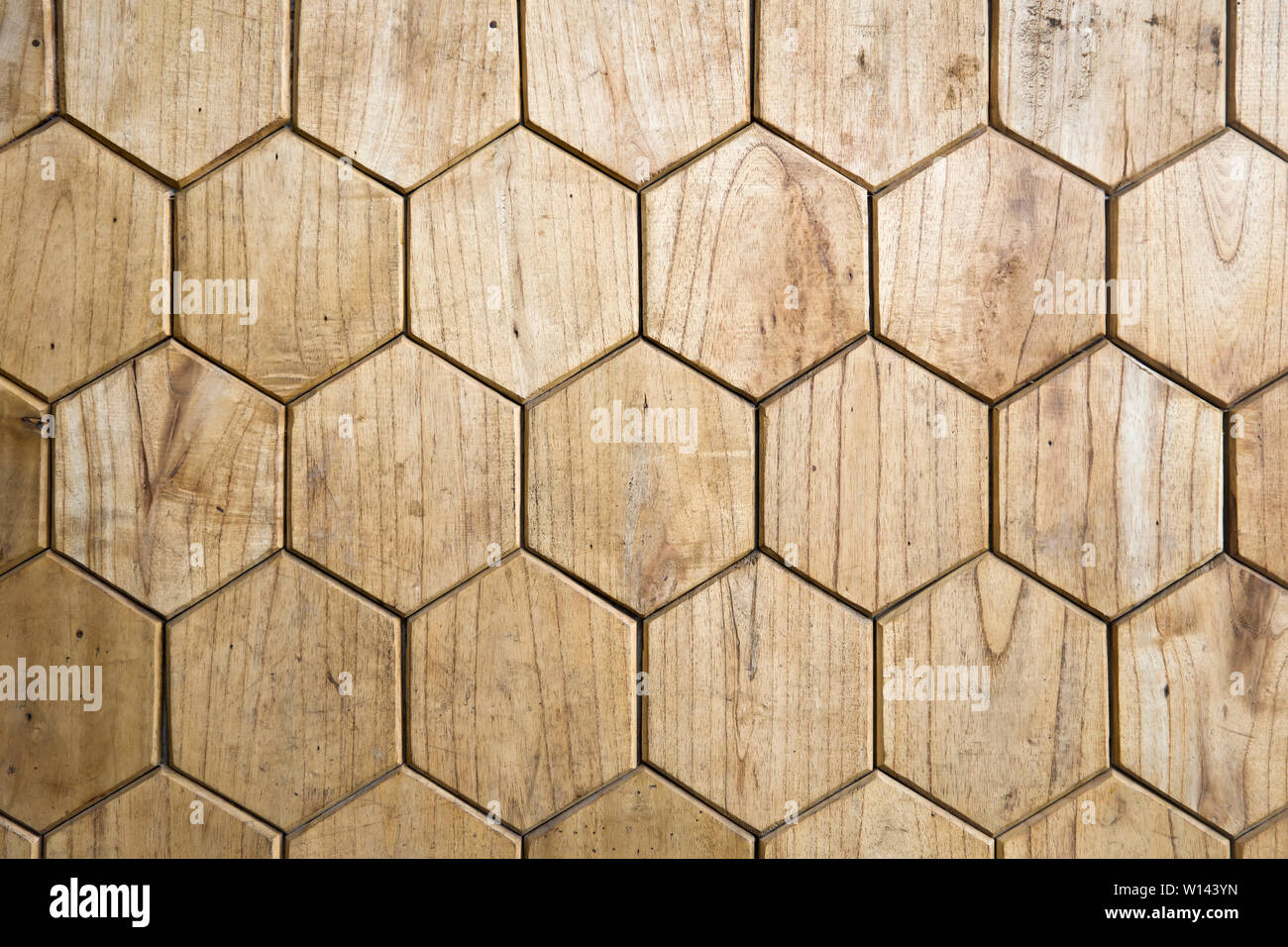 Honeycomb tiles hi-res stock photography and images - Alamy