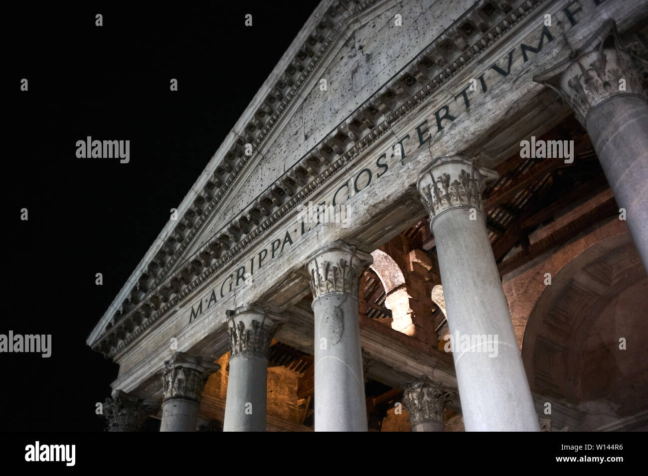 The Pantheon in Rome at night Stock Photo - Alamy