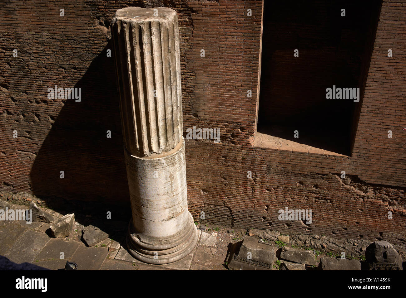 Back of the pantheon hi-res stock photography and images - Alamy