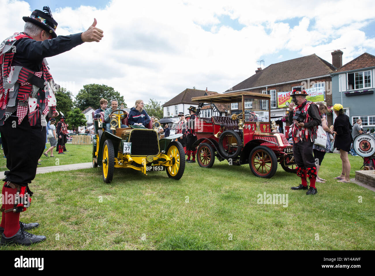 Datchet, UK. 30 June, 2019. Datchet Border Morris welcome a pre-1905 ...