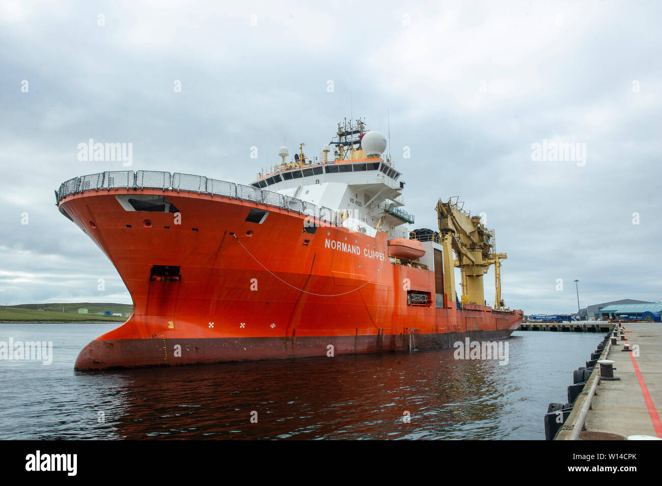 Normand Clipper berthing and putting ashore decommissioned oil rig ...