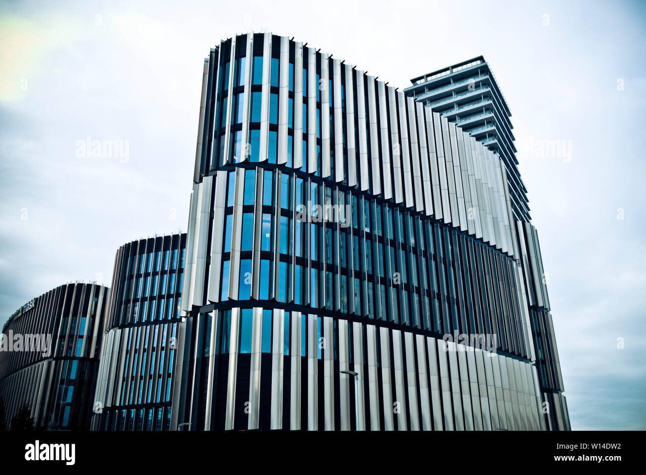 details of the new Main Point Pankrac office building in the Pankrác ...