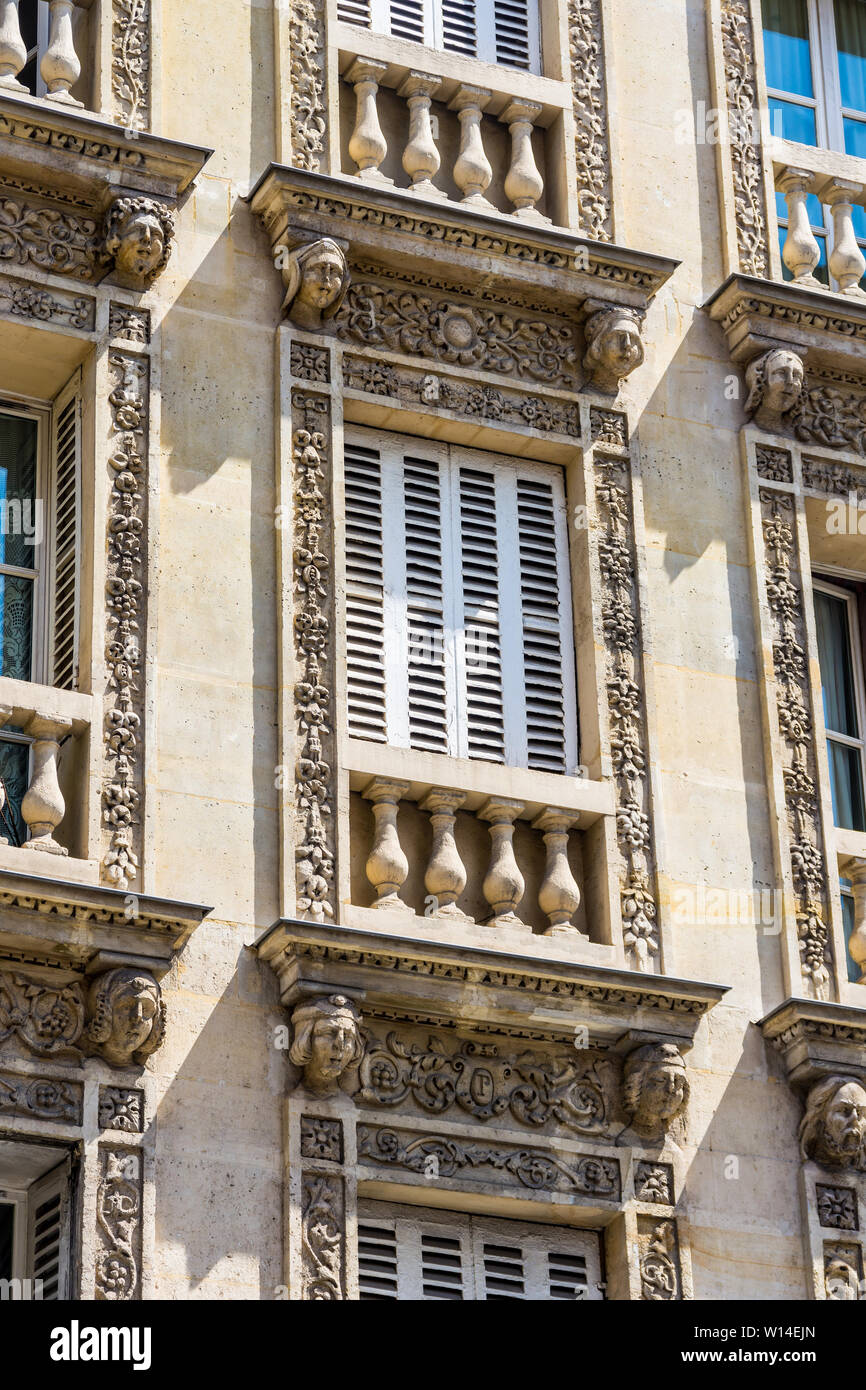 Windows paris hi-res stock photography and images - Alamy