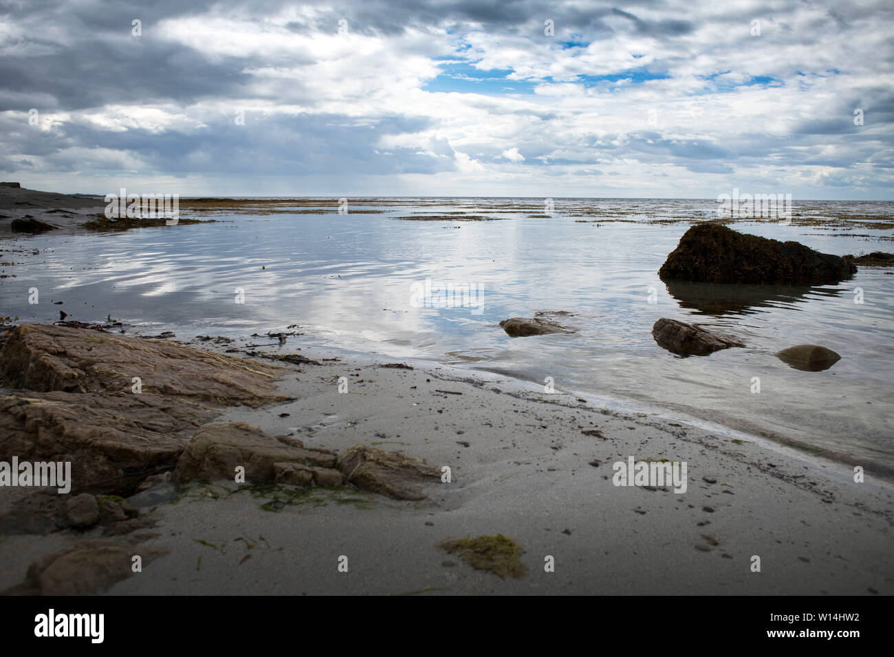 Bay newark orkney islands scotland hi-res stock photography and images ...