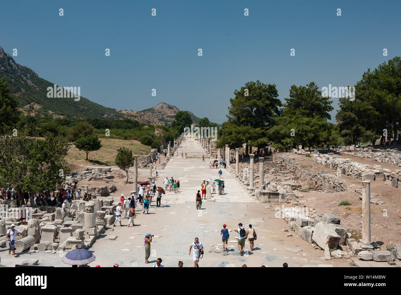 Ancient Greek and Roman ruins at Ephesus in Turkey include the Library ...