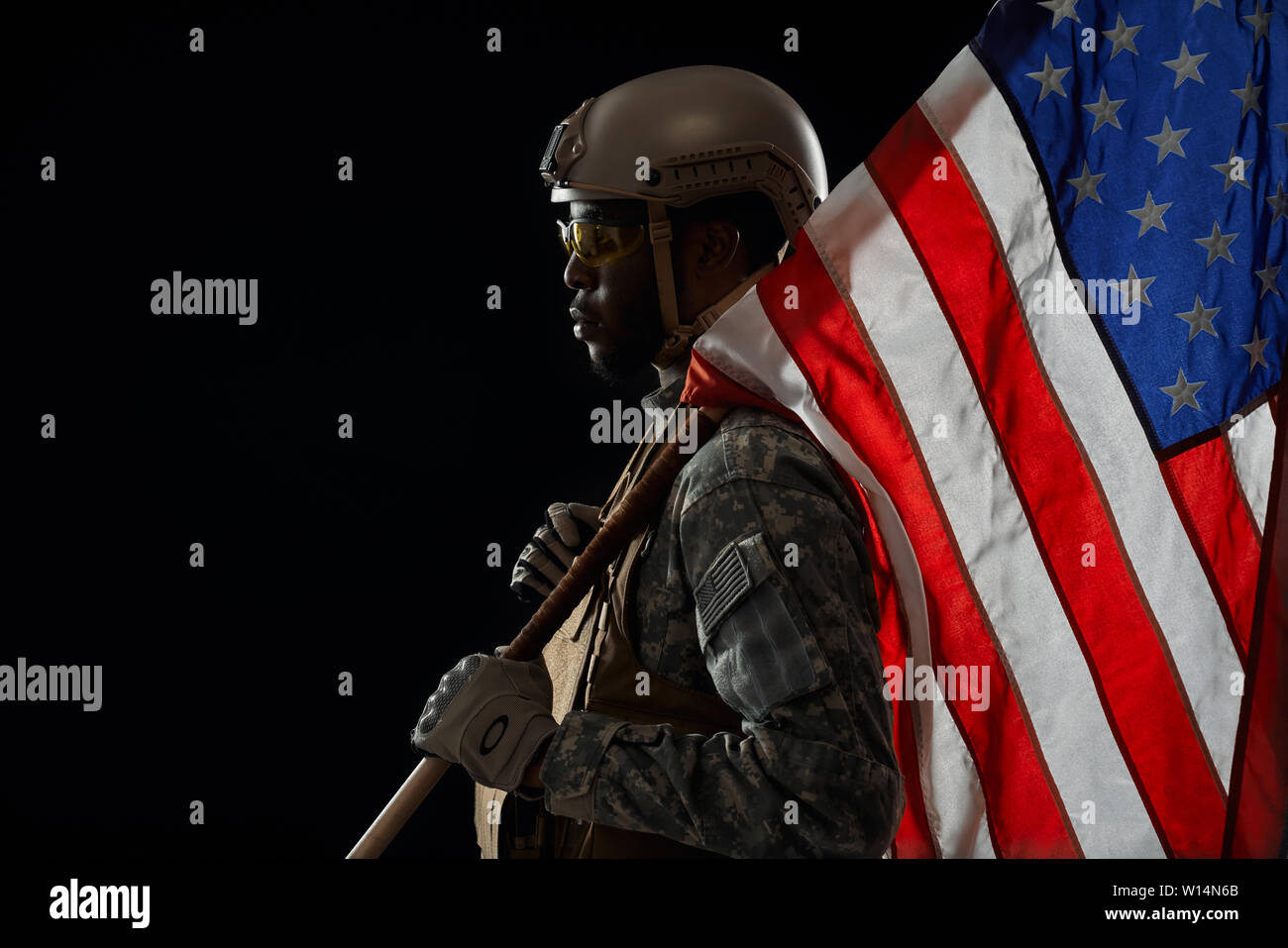 American soldier standing side view hi-res stock photography and images ...