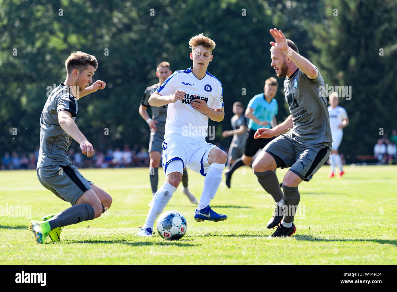 Sandaas hi-res stock photography and images - Alamy