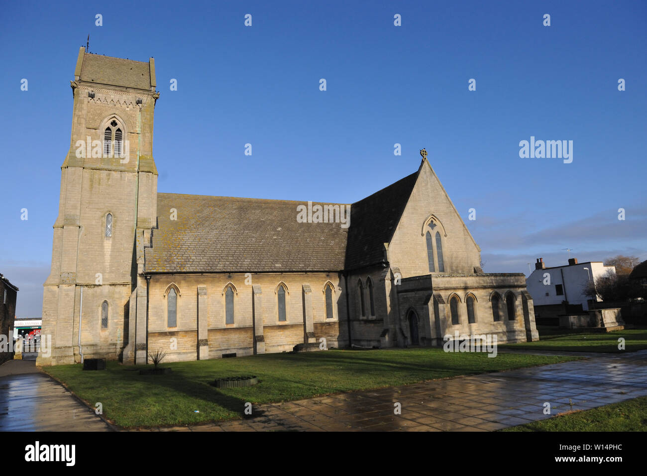 Mathews church hi-res stock photography and images - Alamy