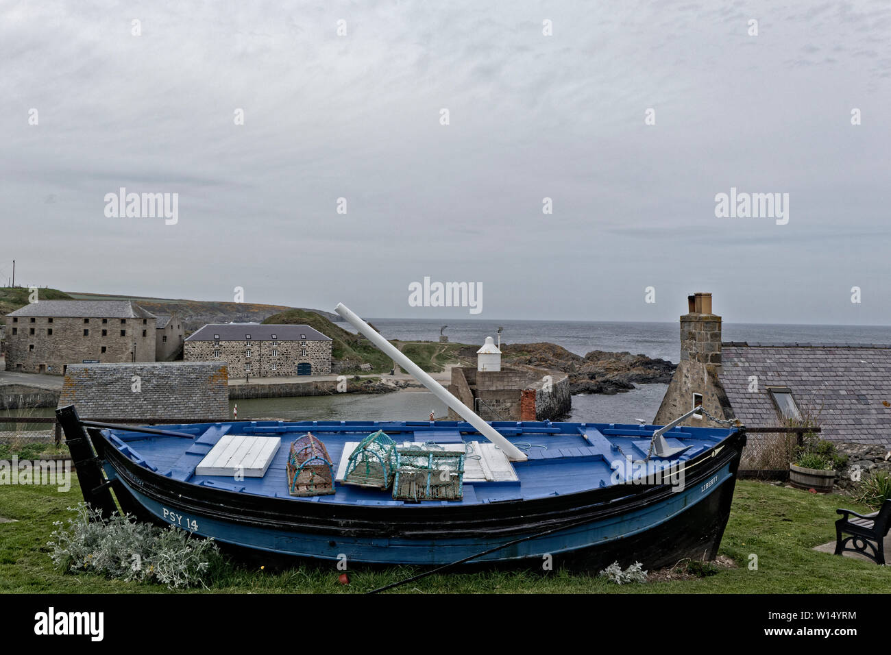 Portsoy Village Harbour & Boat Stock Photo - Alamy