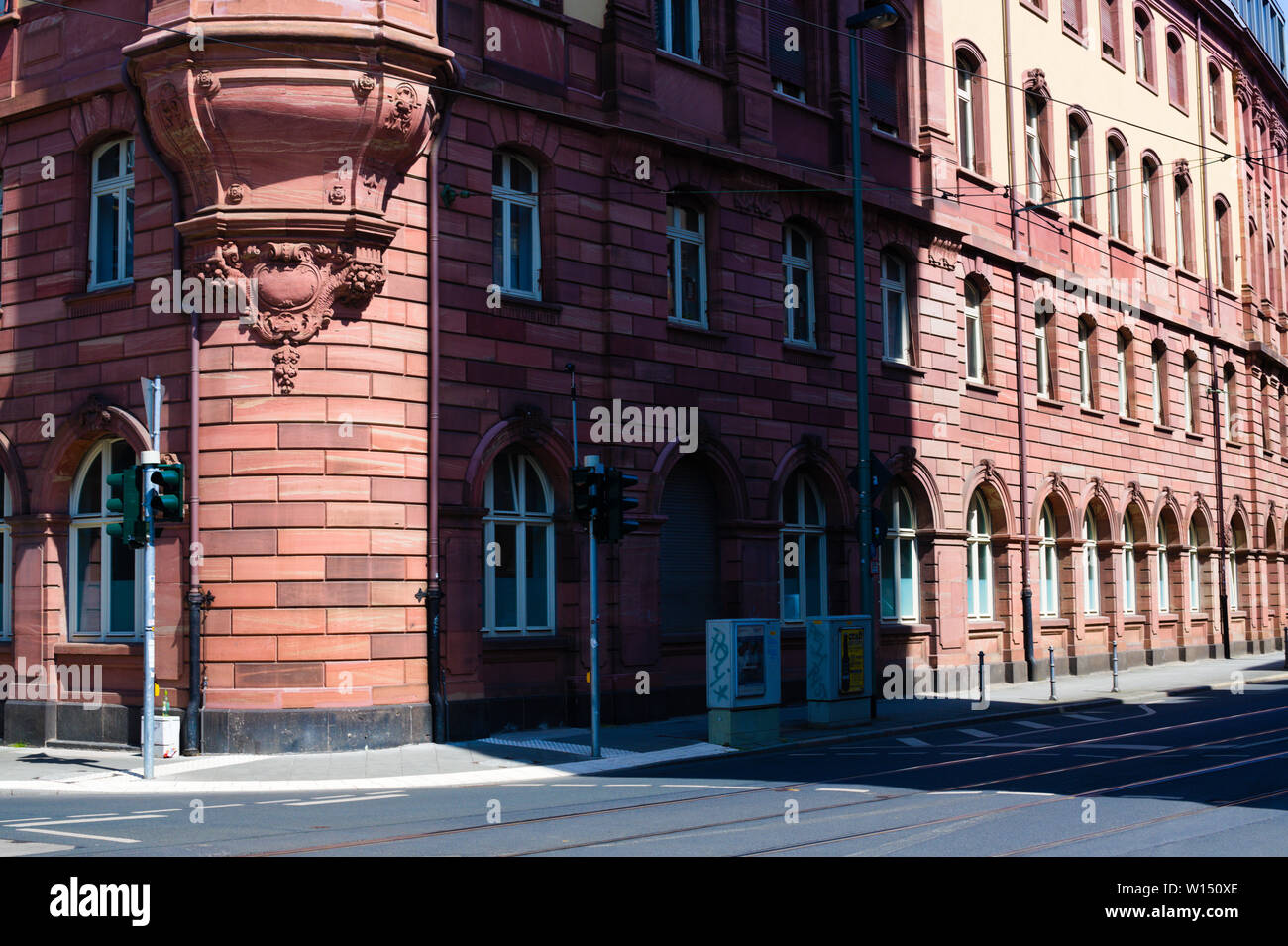 Historic old brick buildings hi-res stock photography and images - Alamy
