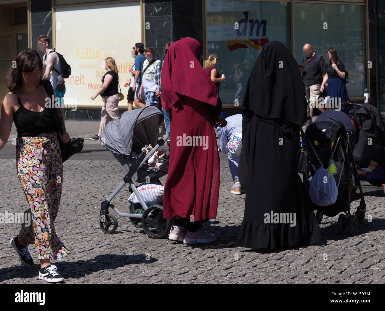 Symbolic photo for the multicultural clothing of women in Berlin ...