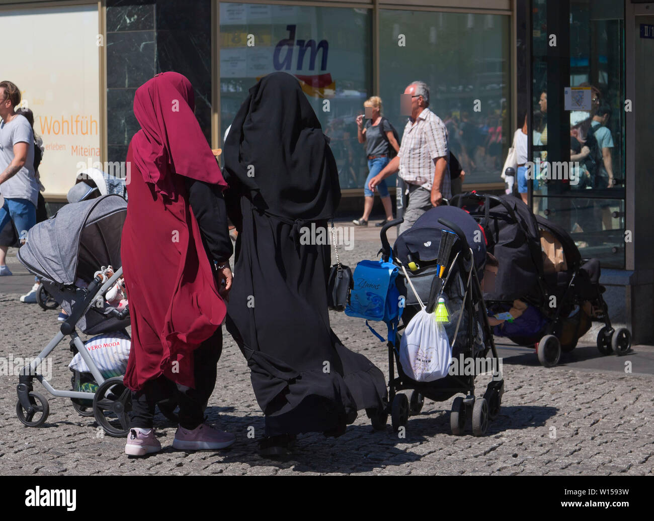 Symbolic photo for the multicultural clothing of women in Berlin ...