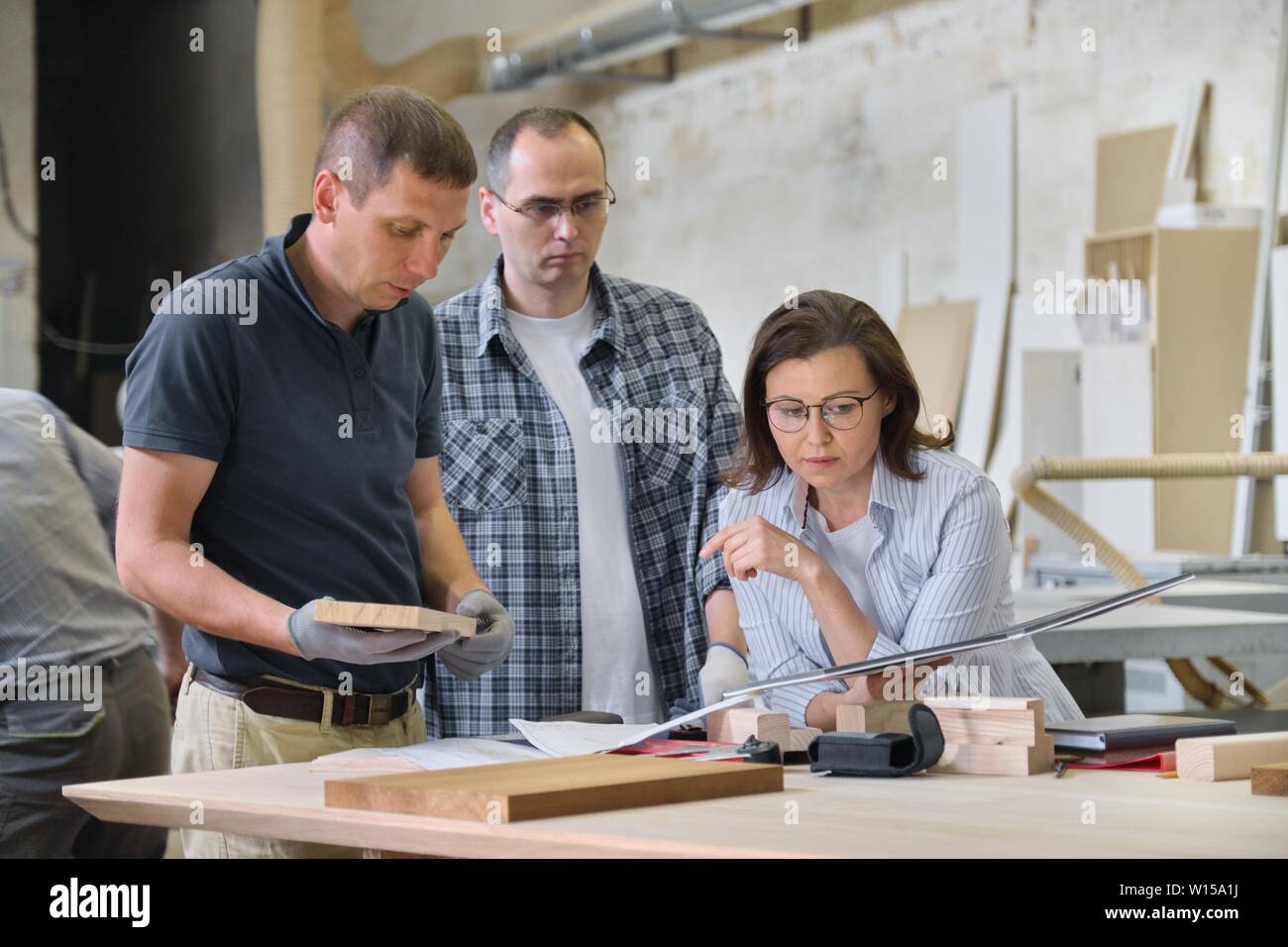 Group tool togetherness work hi-res stock photography and images - Alamy