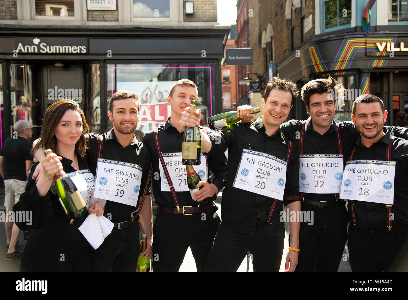 Soho Waiters Race 2019 Stock Photo - Alamy