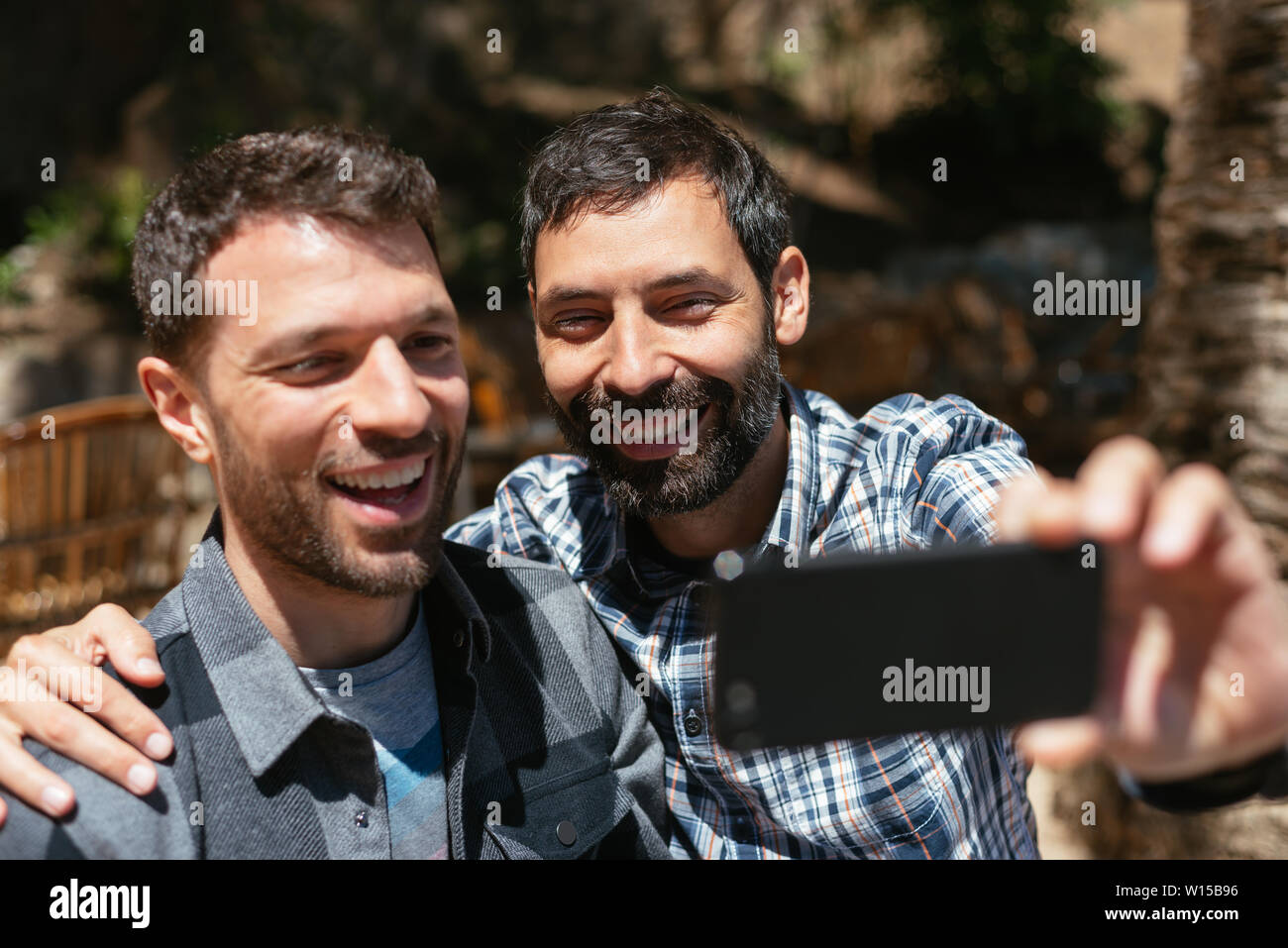 Taking photo with smartphone hi-res stock photography and images - Alamy