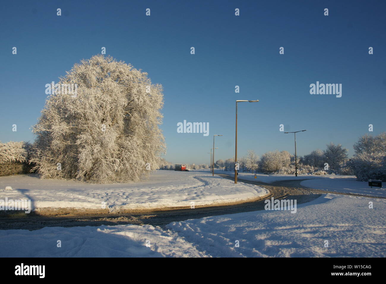 Ice on roads hi-res stock photography and images - Alamy