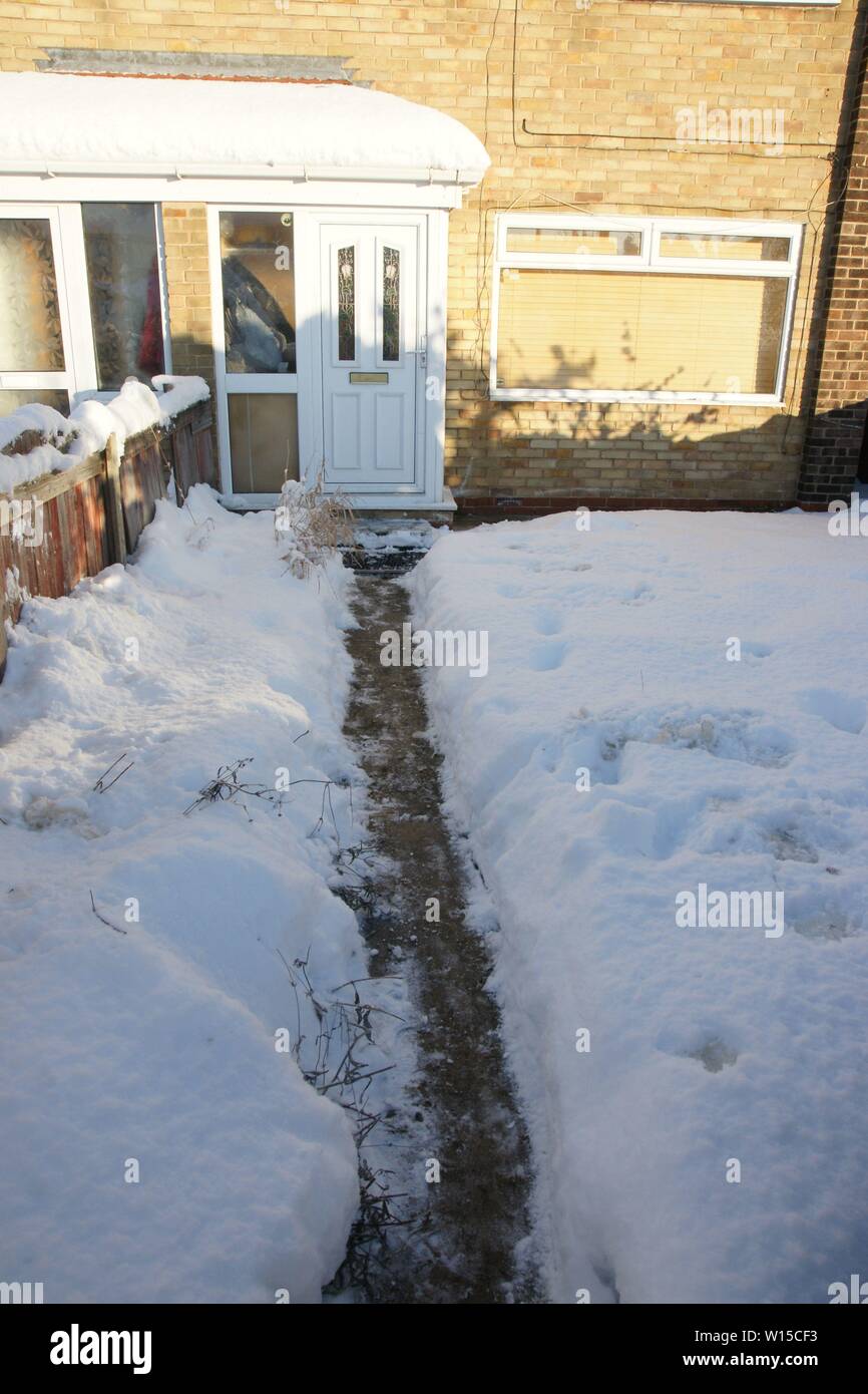 snow covered house Stock Photo - Alamy