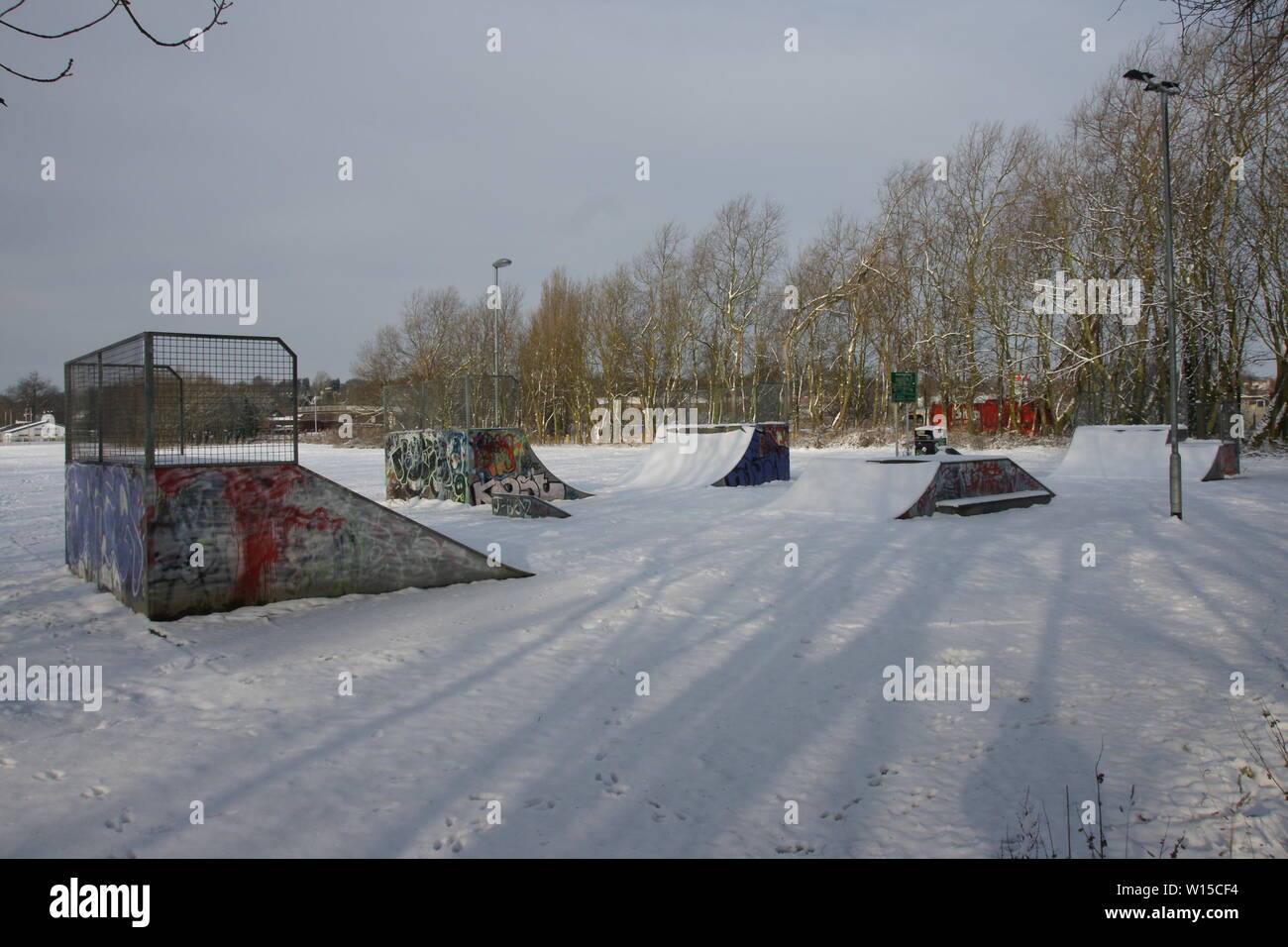 Ice skating bowl hi-res stock photography and images - Alamy