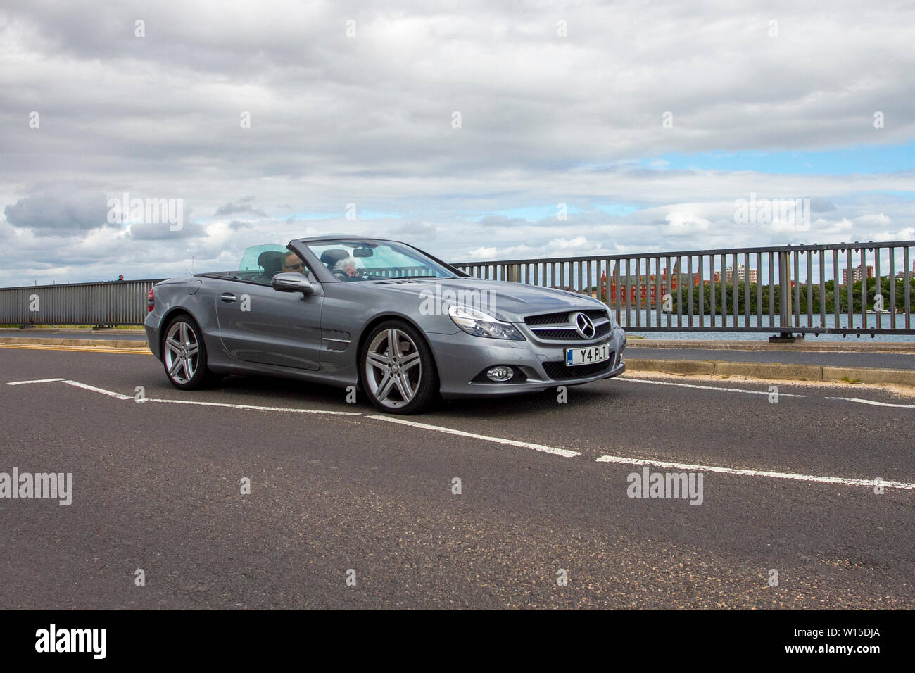 Silver mercedes convertible hi-res stock photography and images - Alamy