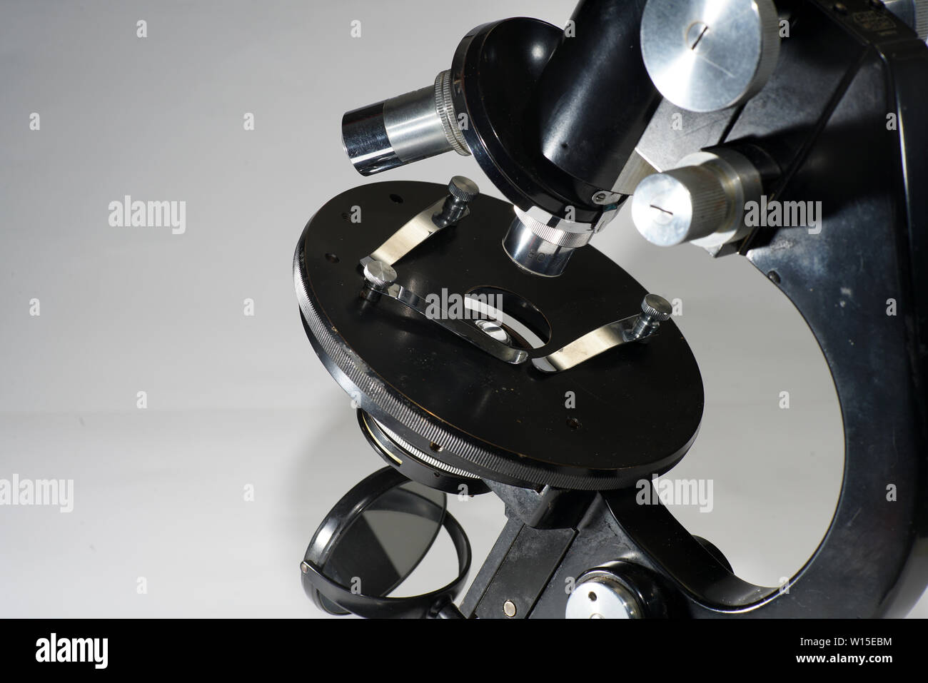 Micro scope glass hi-res stock photography and images - Alamy