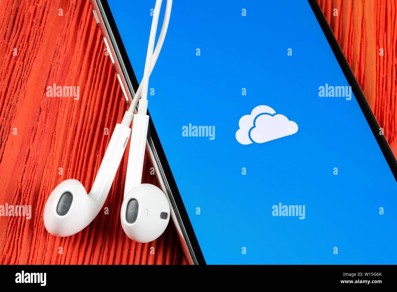 Onedrive icon hi-res stock photography and images - Alamy