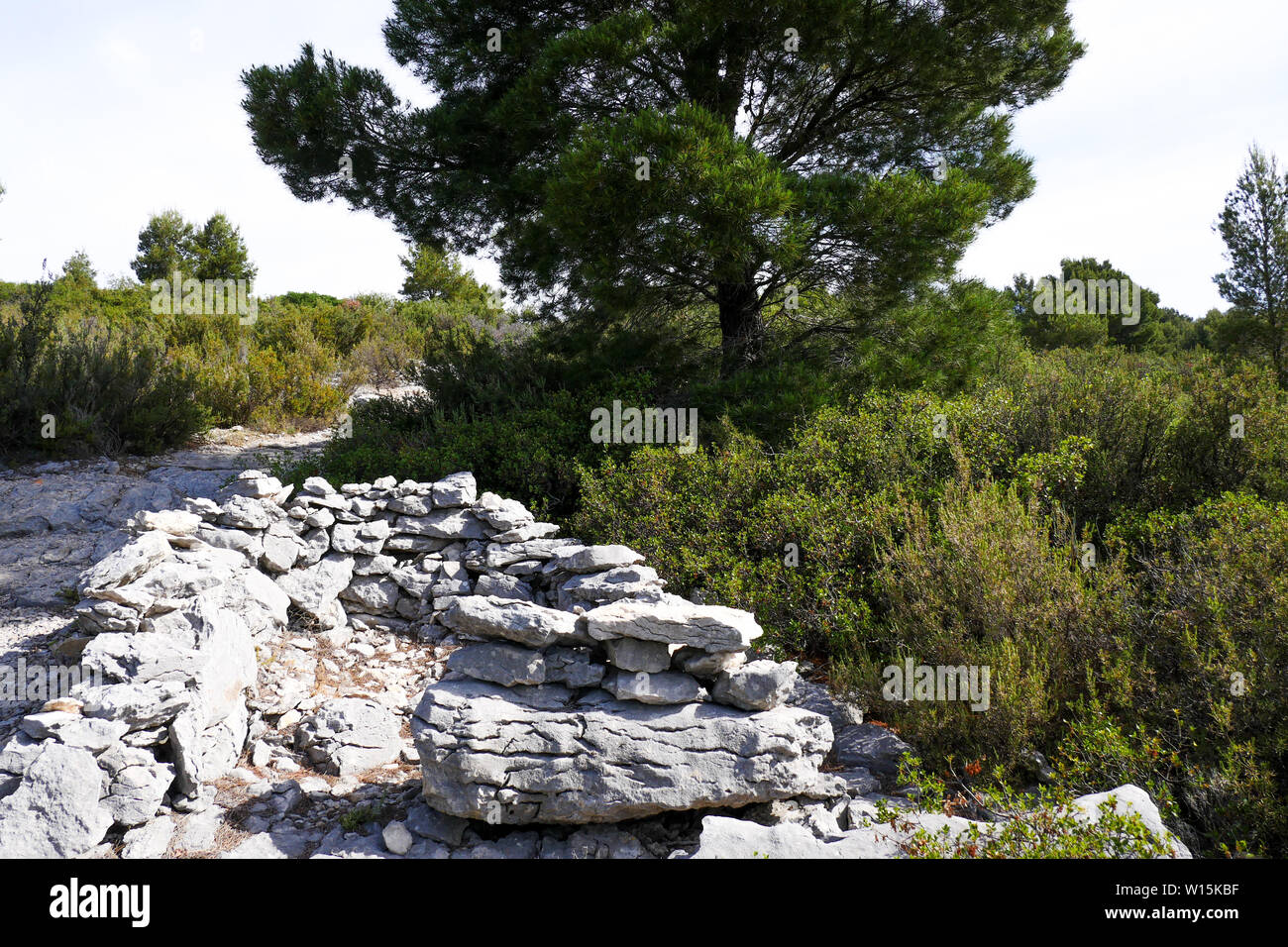 Pierre de cassis hi-res stock photography and images - Alamy
