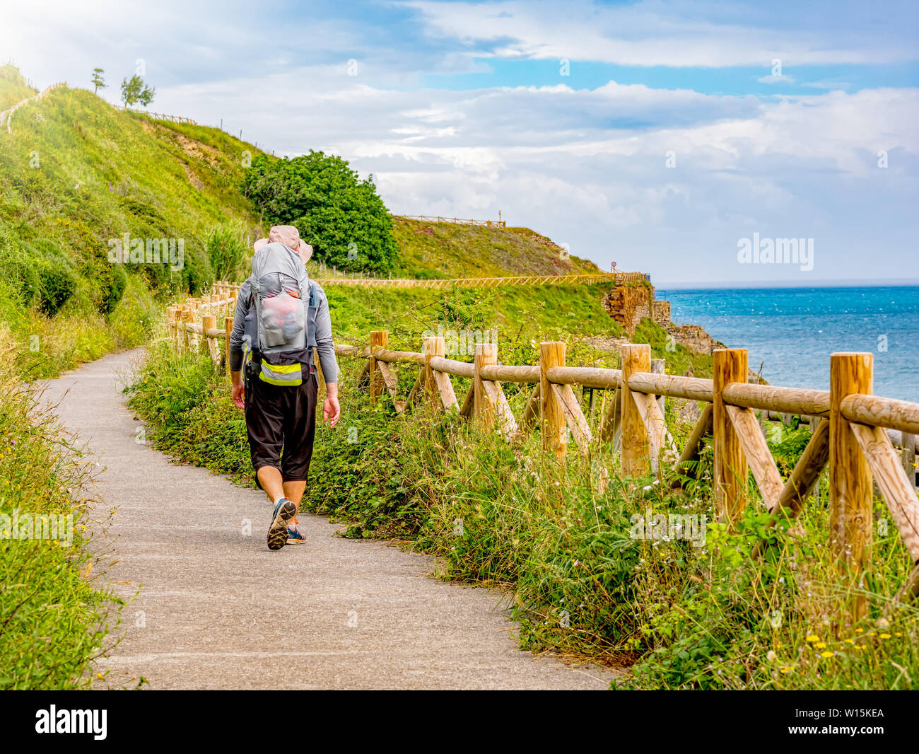Camino de santiago peregrino hi-res stock photography and images - Alamy
