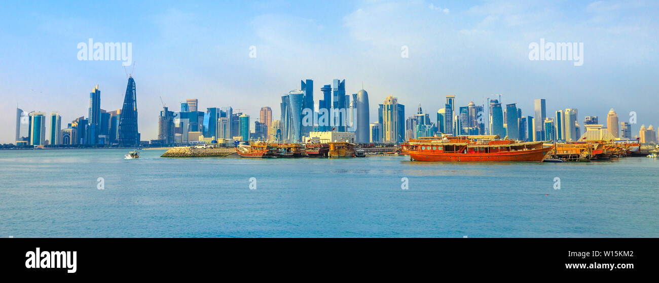 Doha qatar landscape hi-res stock photography and images - Alamy