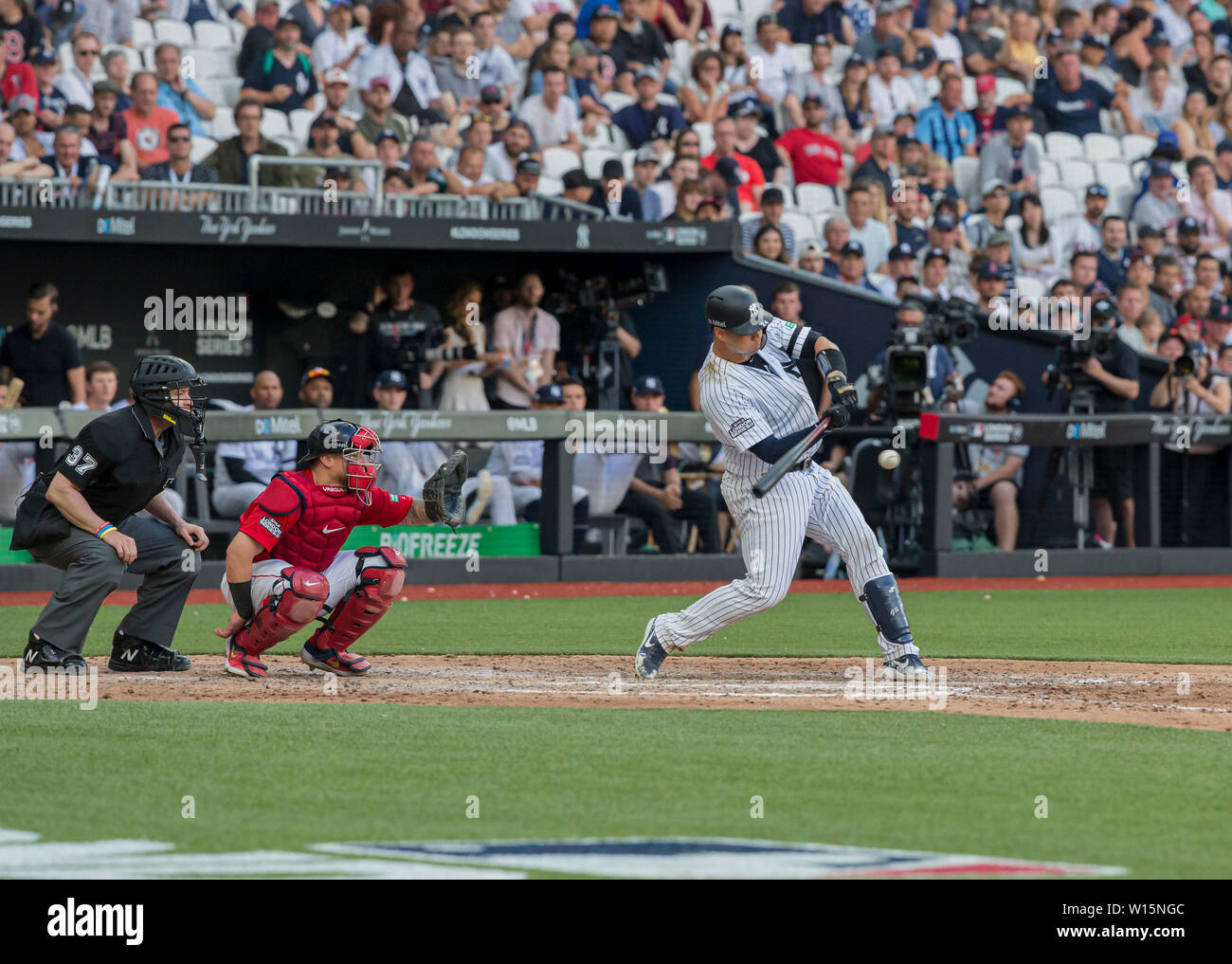 Mlb present london series hi-res stock photography and images - Alamy