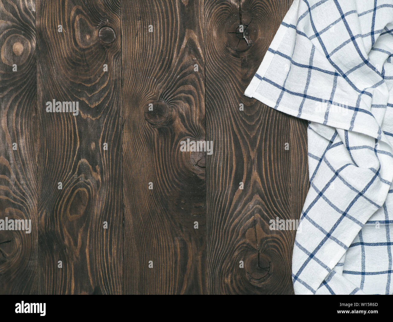 Dark wood table aerial hi-res stock photography and images - Alamy