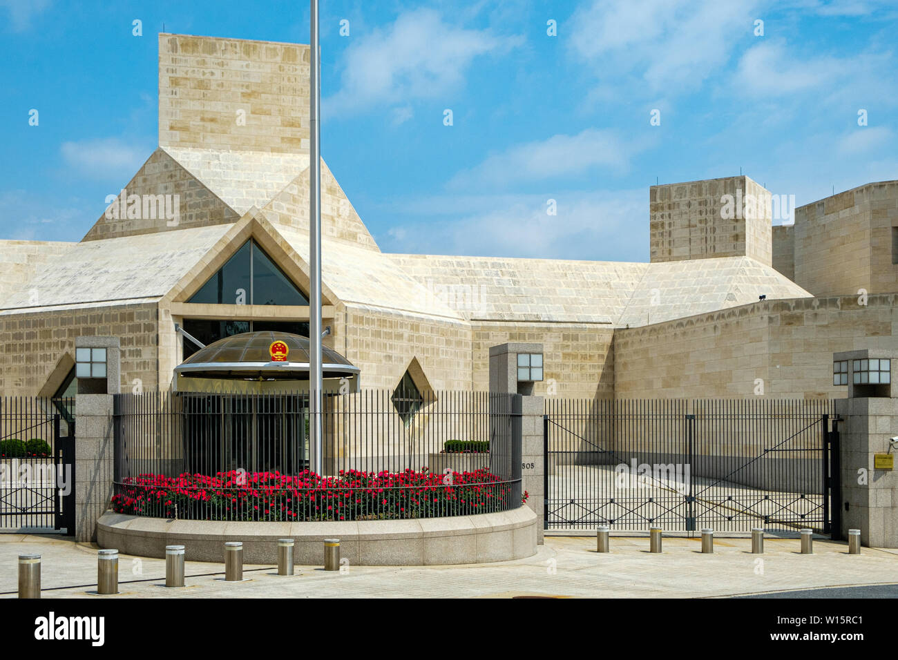 Chinese embassy washington dc hi-res stock photography and images - Alamy