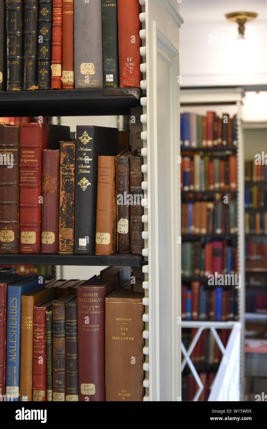 Athenaeum library boston hi-res stock photography and images - Alamy