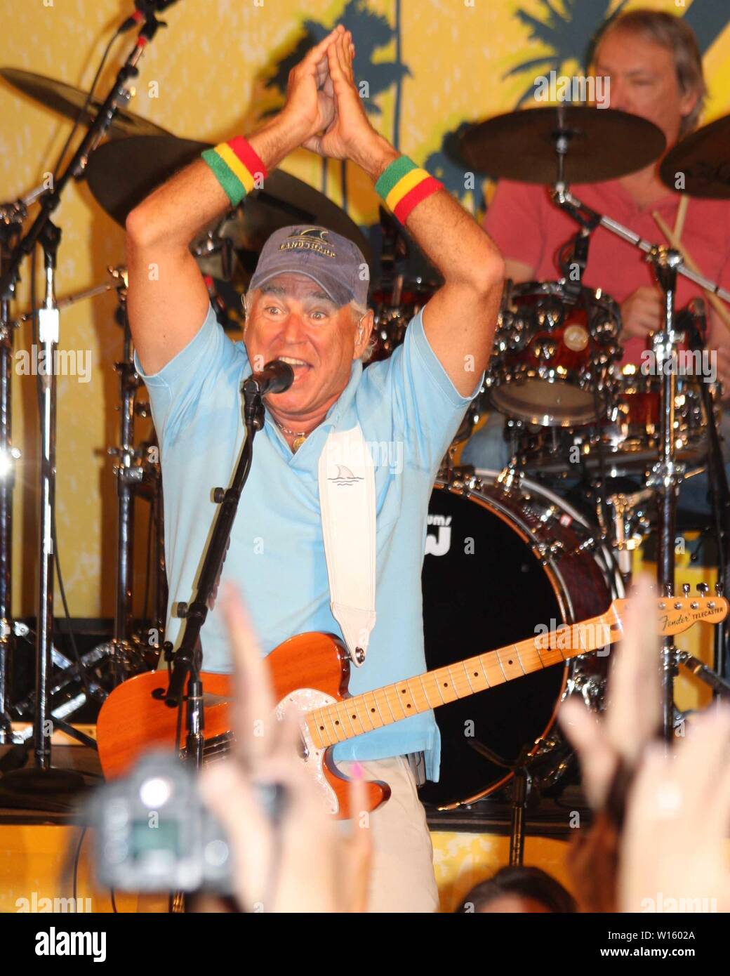 Photo of jimmy buffett hi-res stock photography and images - Alamy