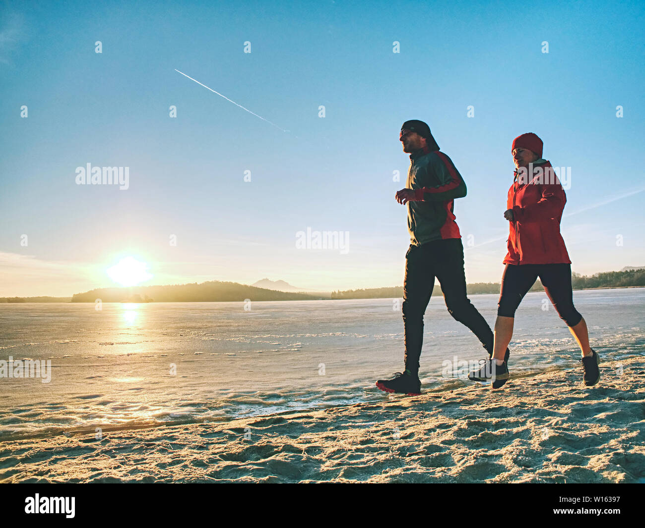 Fat adults jogging hi-res stock photography and images - Alamy