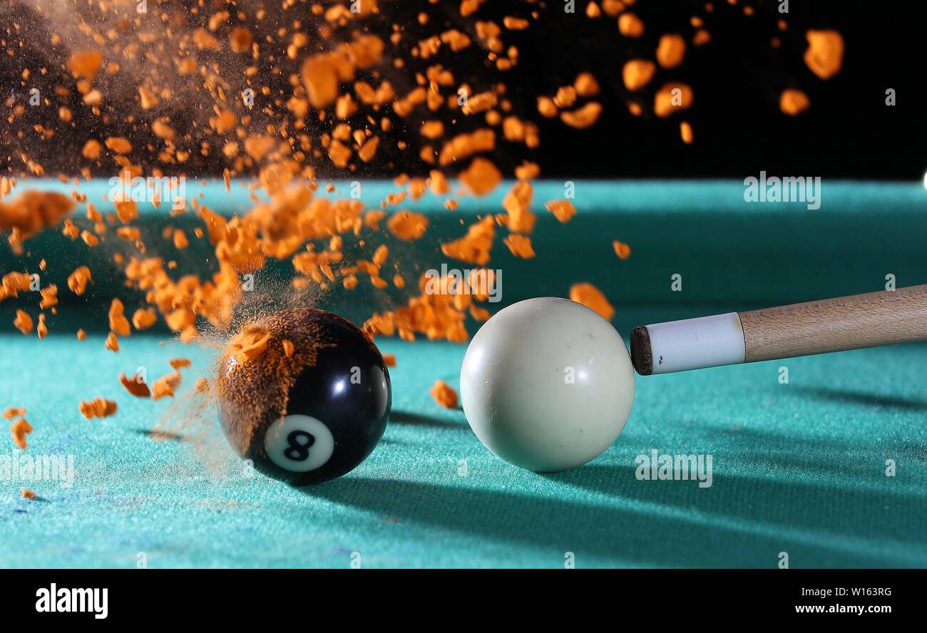 Bilard hi-res stock photography and images - Alamy