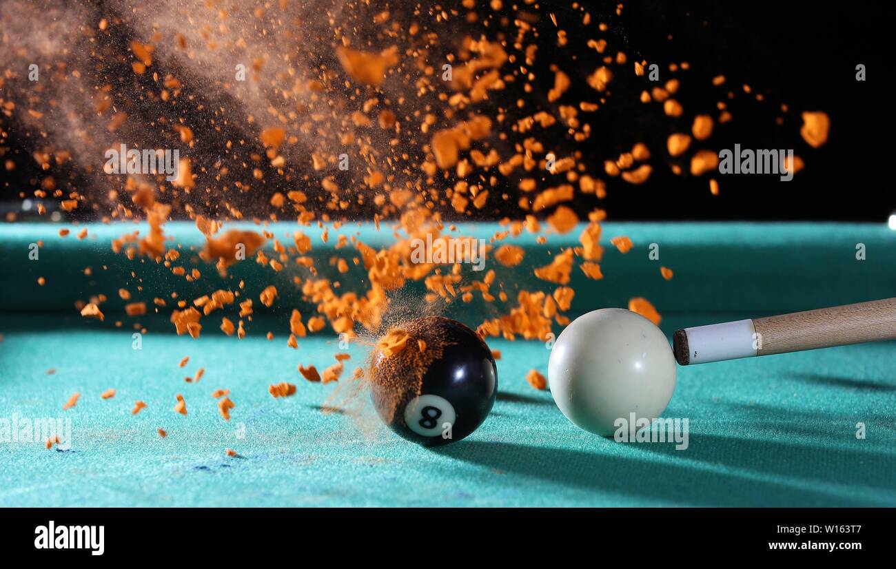 Bilard hi-res stock photography and images - Alamy