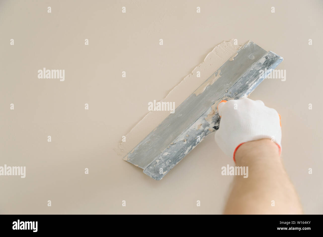 Long spatula hi-res stock photography and images - Alamy