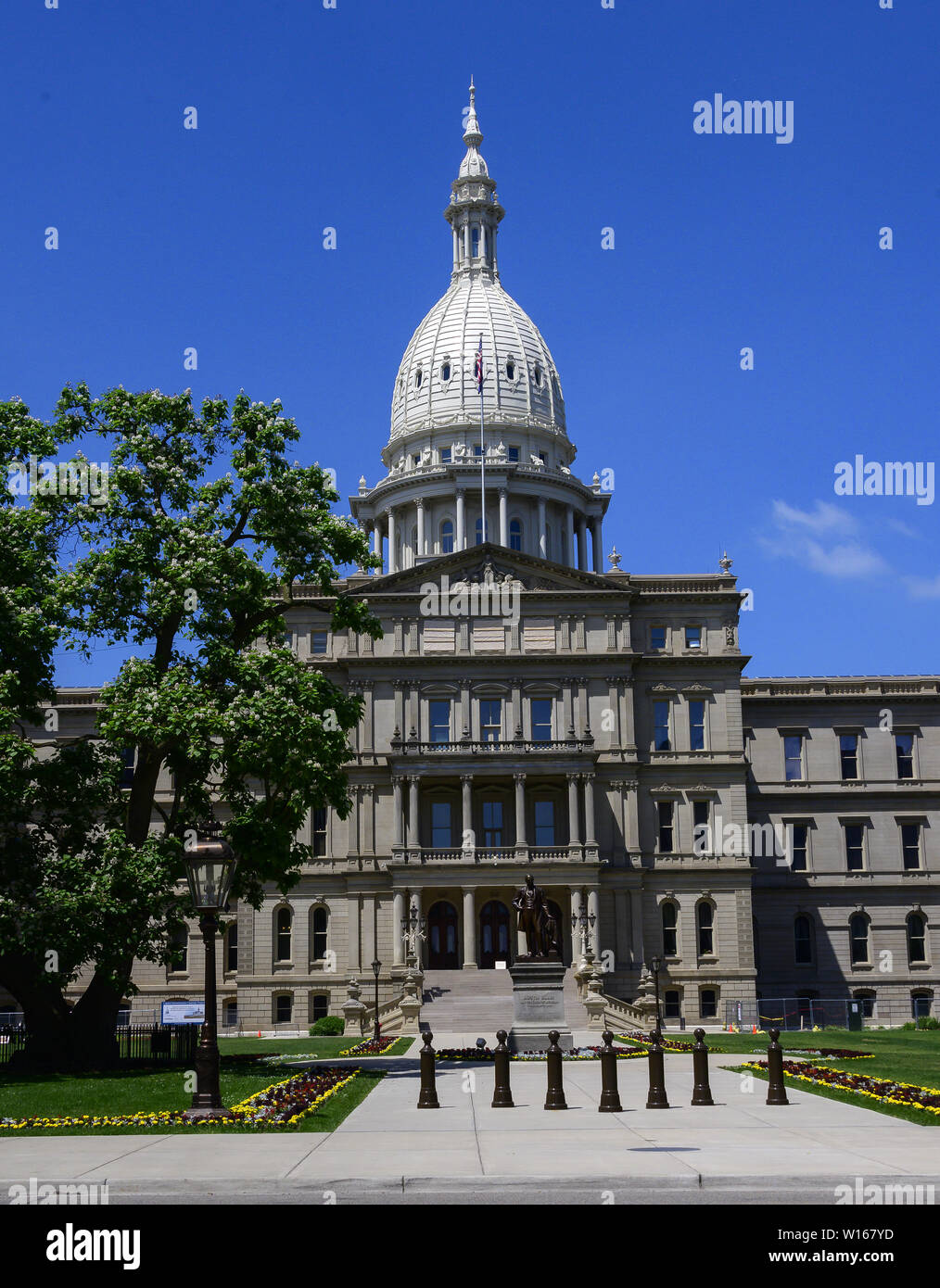 Elijah myers hi-res stock photography and images - Alamy