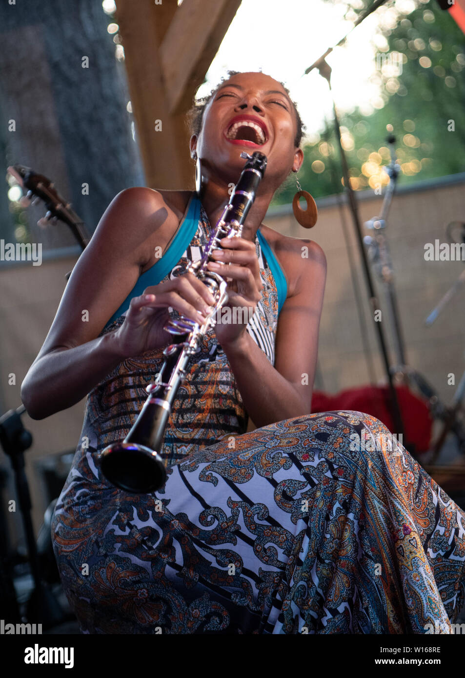 Jazz birds hi-res stock photography and images - Alamy