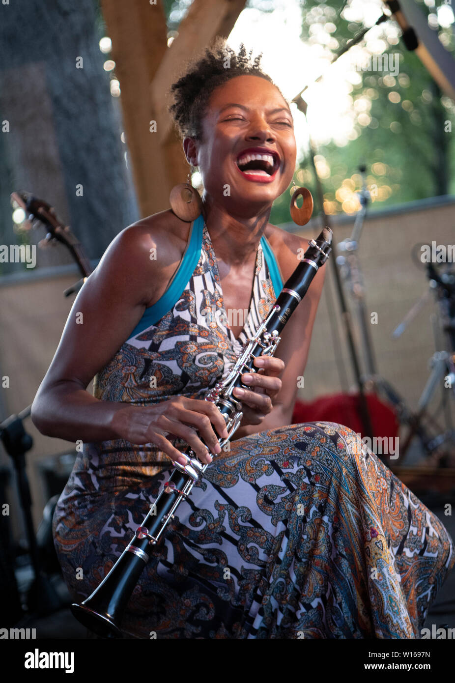 Jazz birds hi-res stock photography and images - Alamy