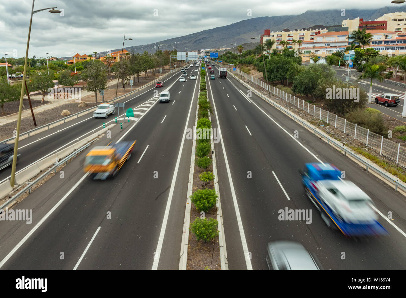 Transportation and traffic route hi-res stock photography and images ...