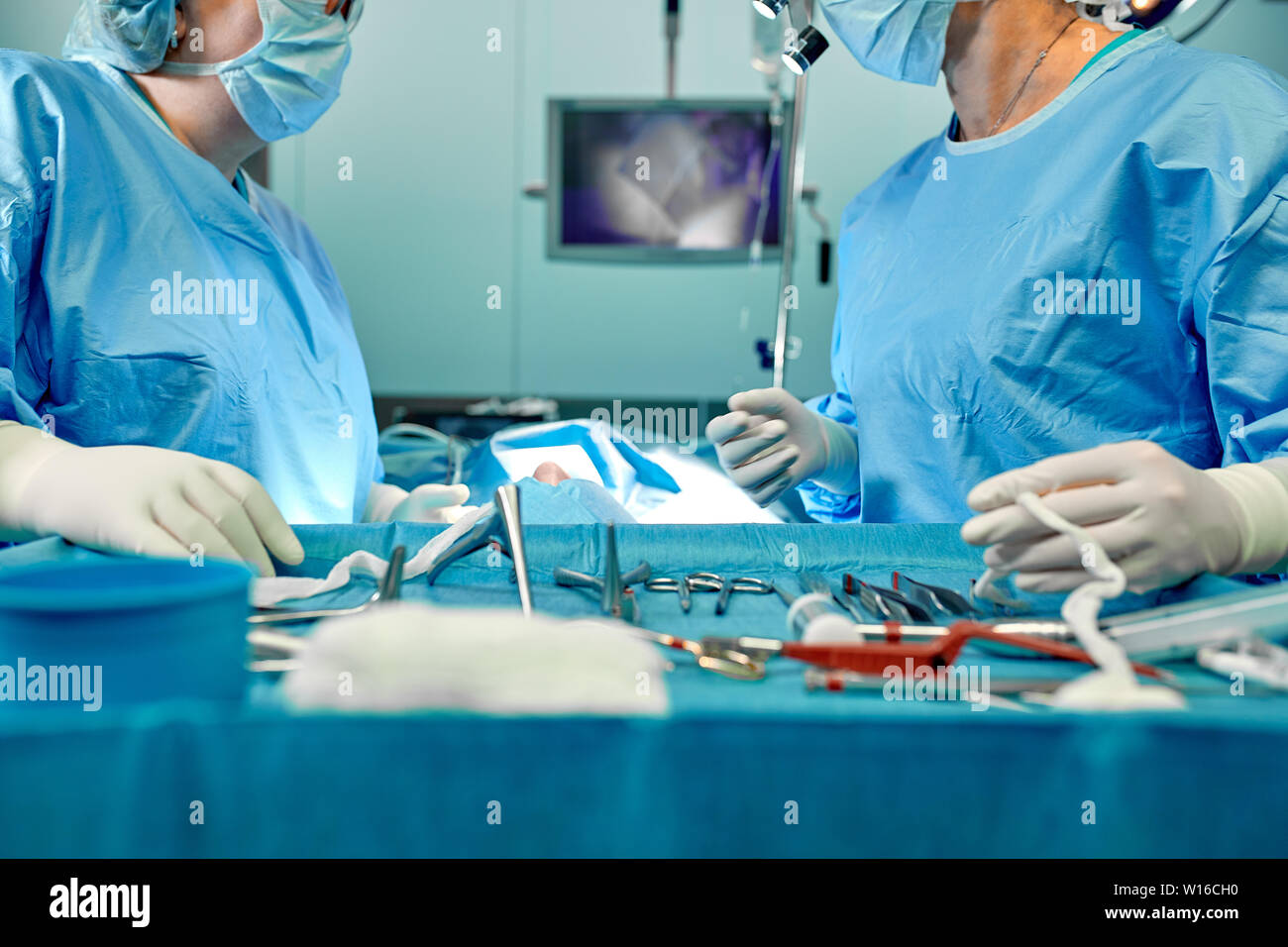 Surgery Uniform High Resolution Stock Photography and Images - Alamy