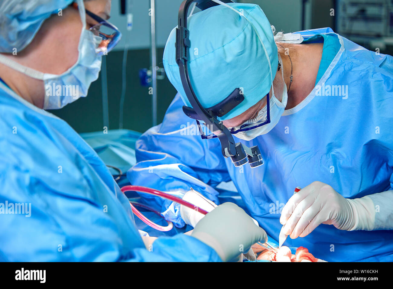 Surgery Uniform High Resolution Stock Photography and Images - Alamy