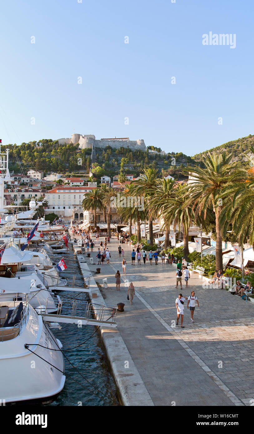 Medieval promenade hi-res stock photography and images - Alamy